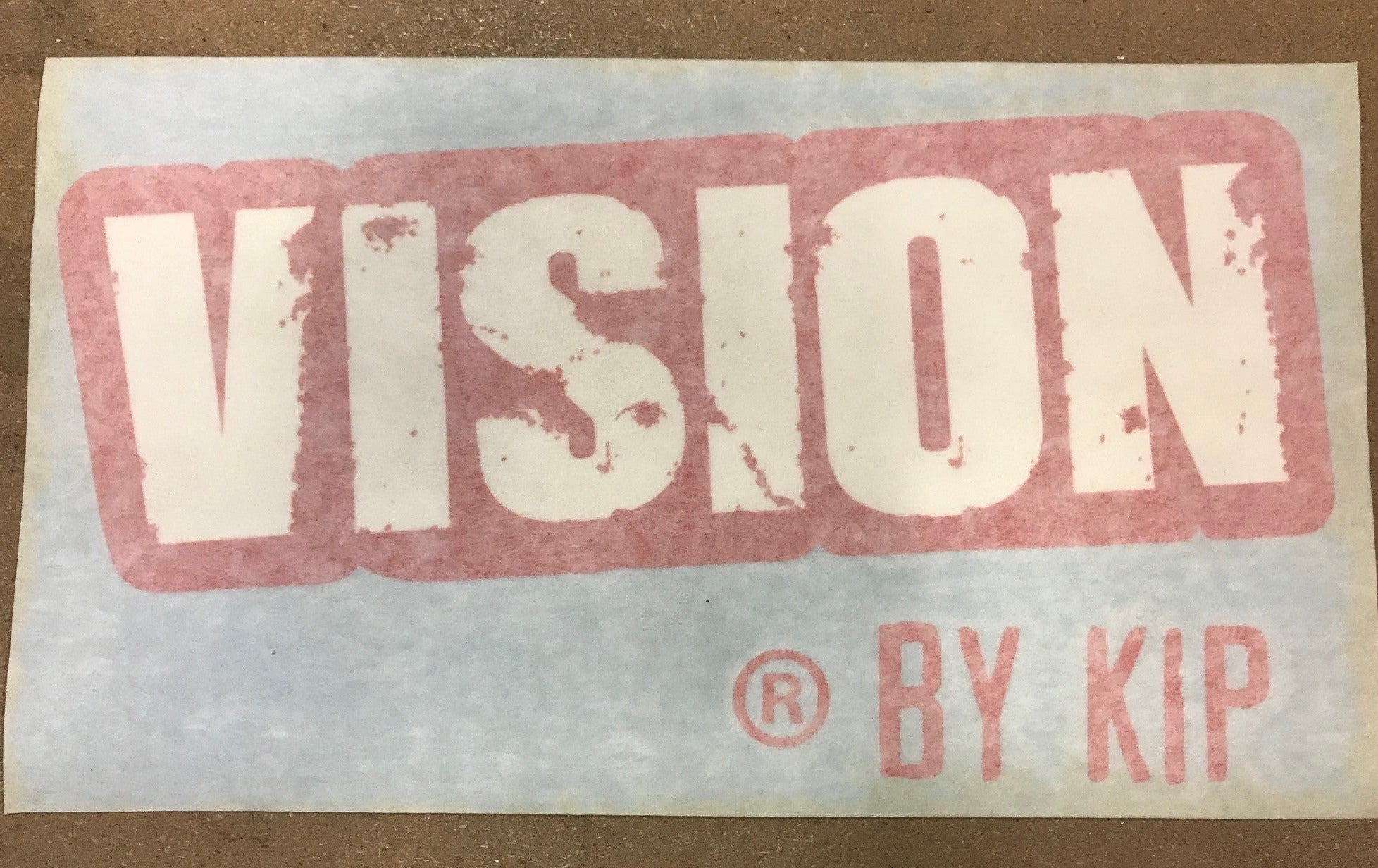 STICKER VISION logo achterwand rood